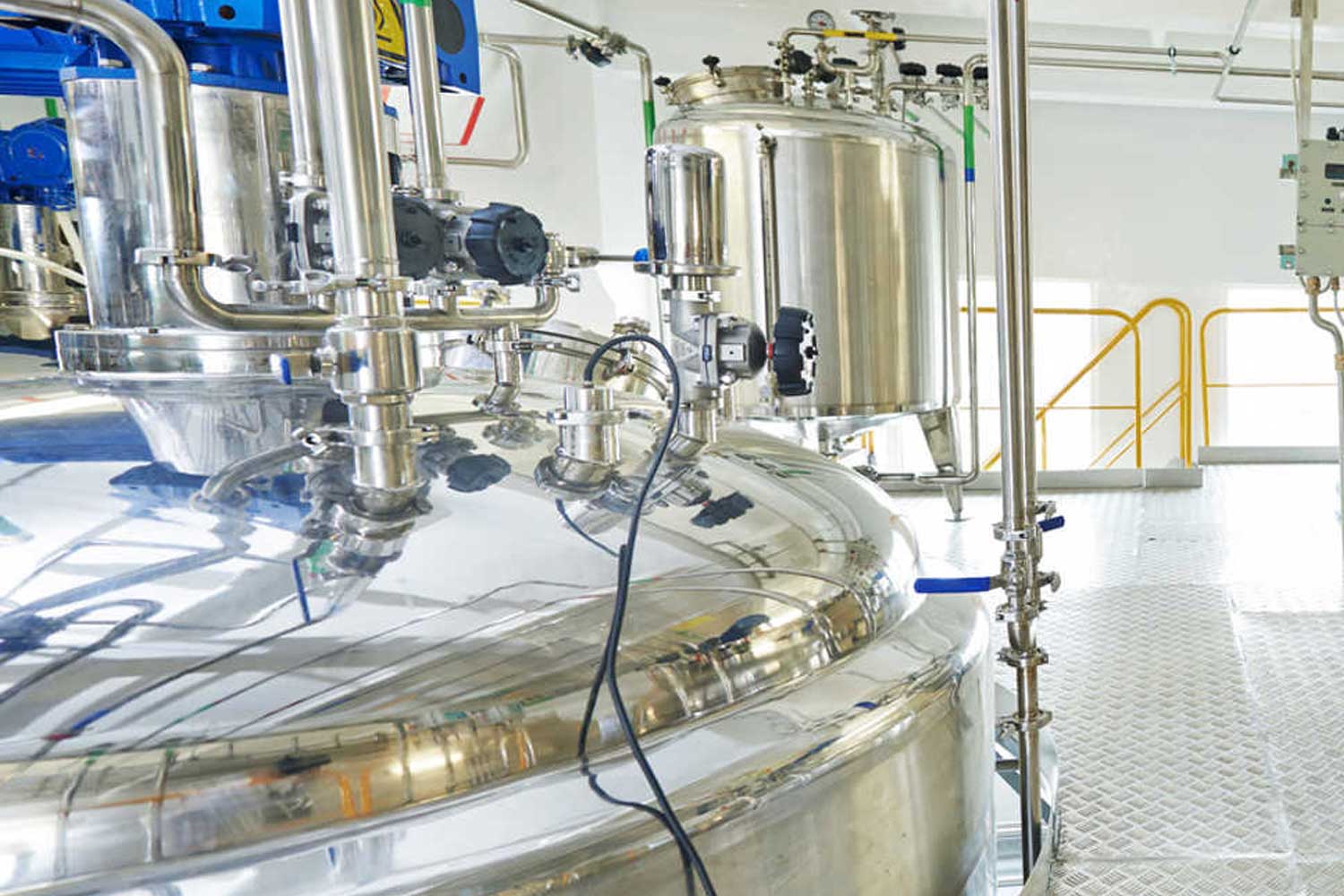 Solvent, CO2 Extraction & Steam Distillation Equipment