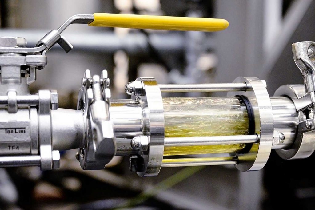 How does accelerated microwave-assisted extraction work?